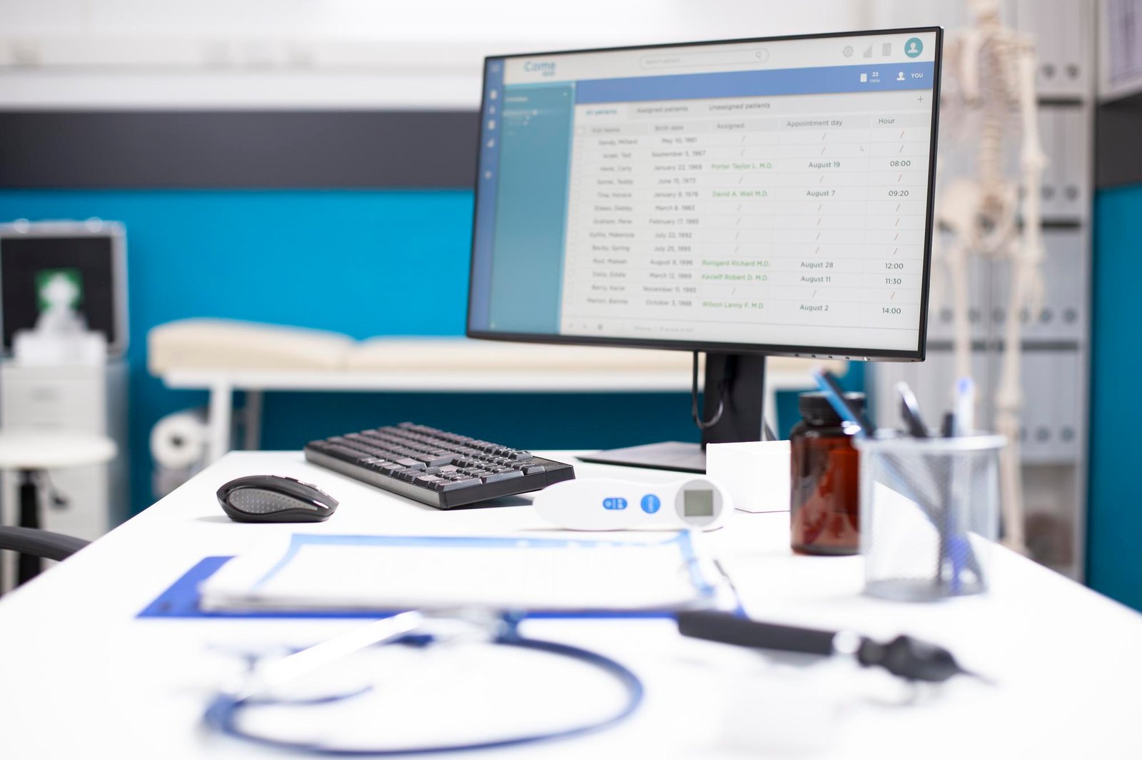 Complete Guide To Clinic Management Software